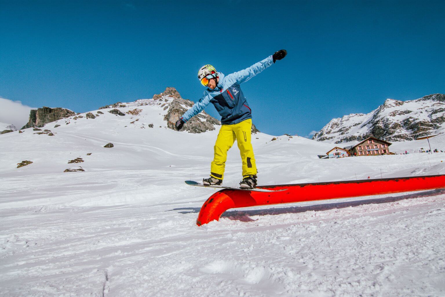 Snow Crew | Trackx opleidingen en jobs in het buitenland